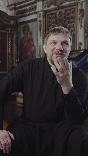 АЛТАРНИК. Священно-служитель с завода.