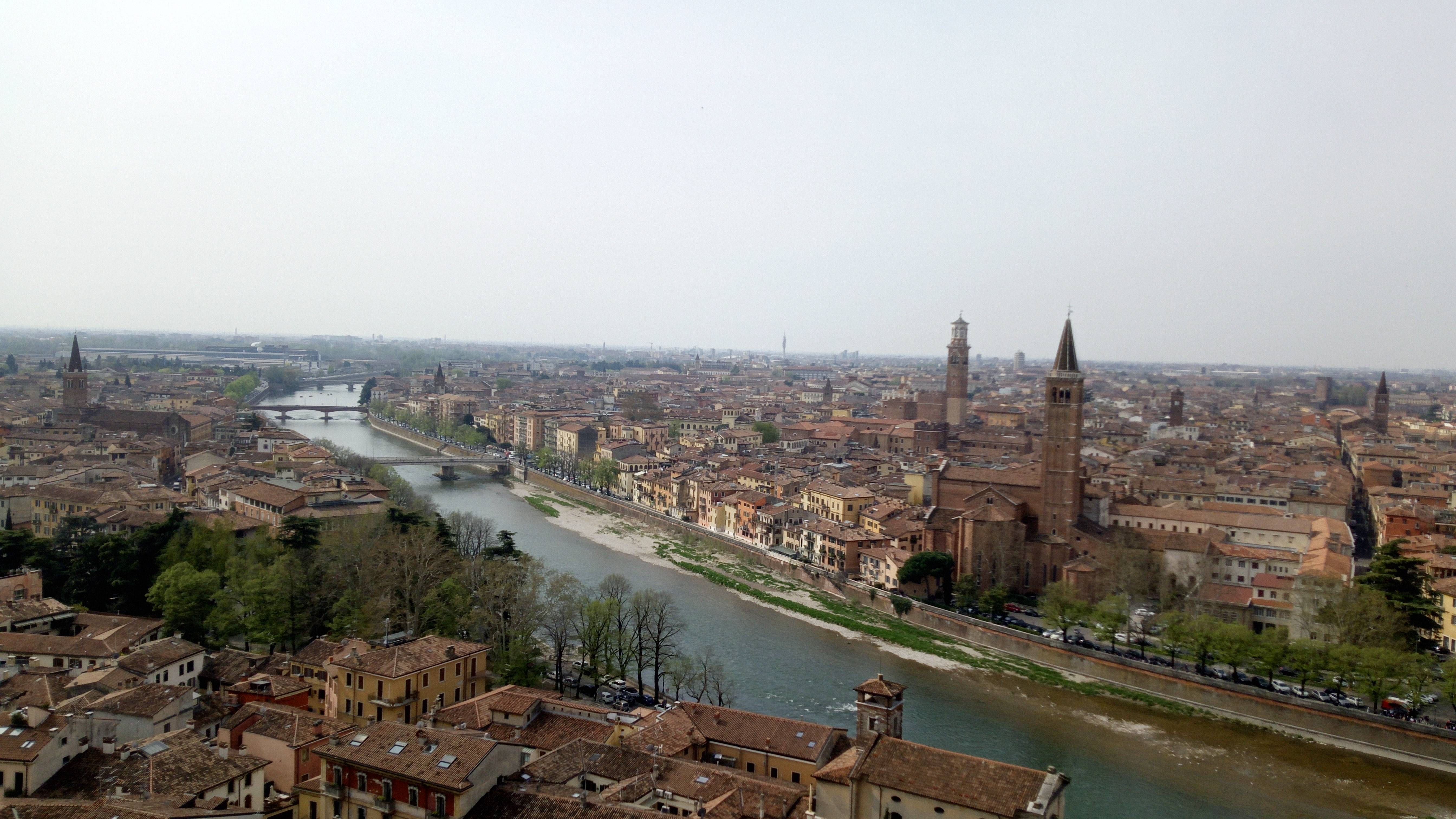 Италия. Полёт в Верону и первое знакомство с ней