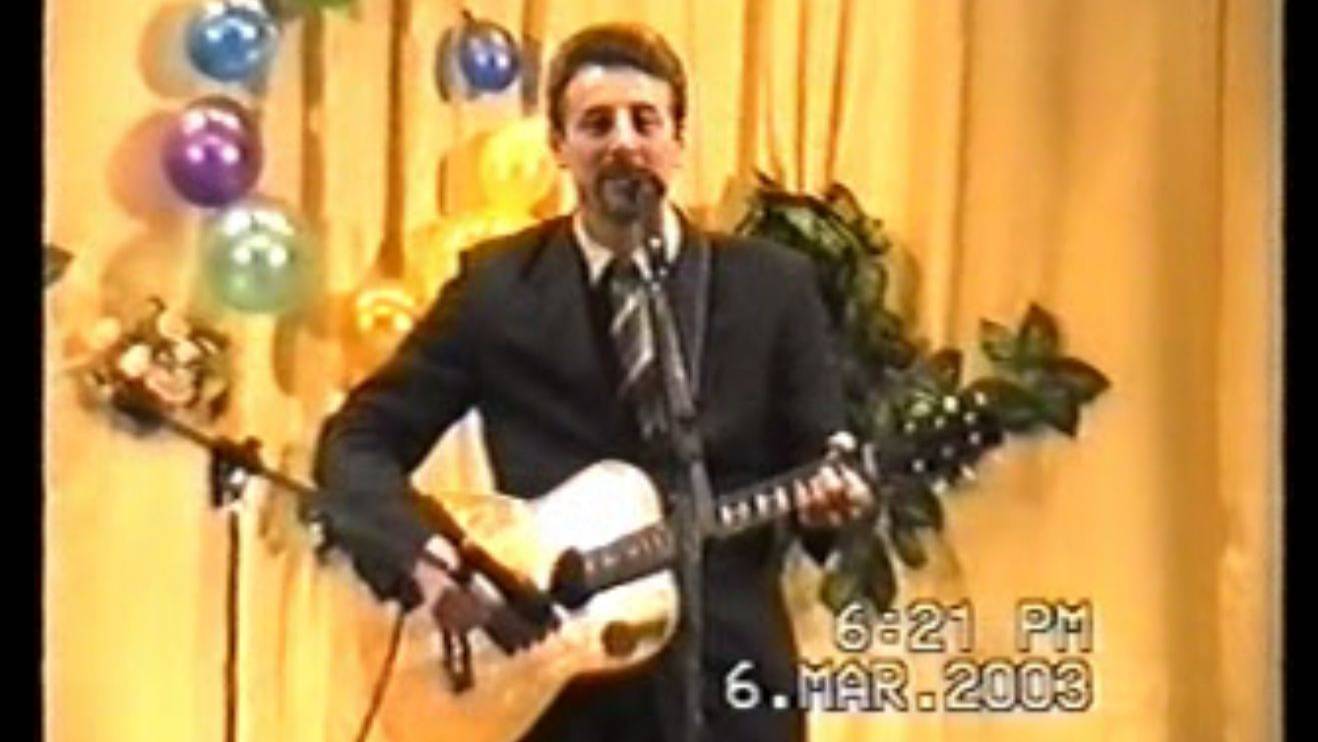 Андрей В. Евсеев с песнями "Носик" и "Без тебя"  (06.03.2003)