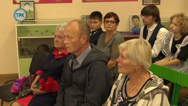 Парта героя открылась в 6 школе