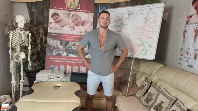 Меня крутили, ломали, вытягивали - стала крутиться шея и перестала болеть голова. (Илья о Гудвине)