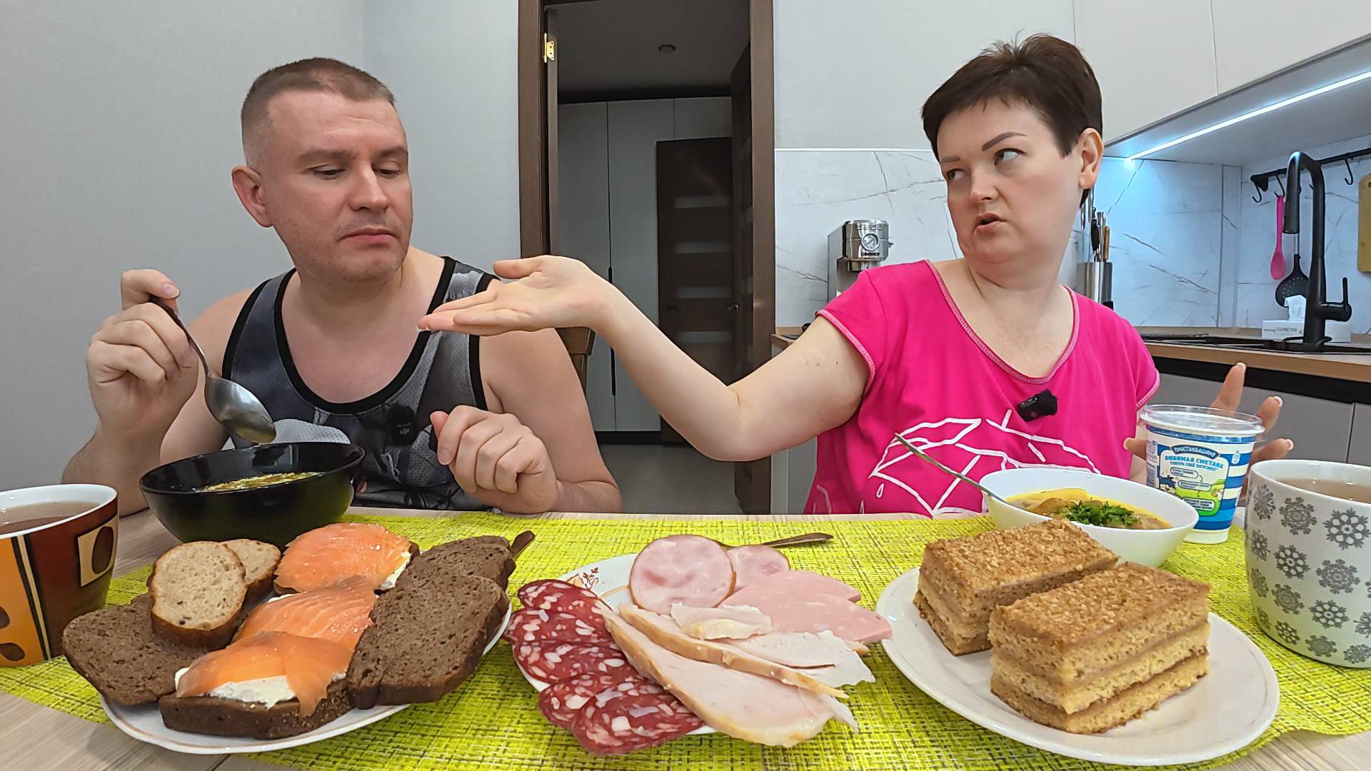 Мукбанг больше не МЕЧТАЮ О ПРИНЦЕ! Вован ЛУЧШЕЕ, чего я достойна!? Болтал и семейный обед в России