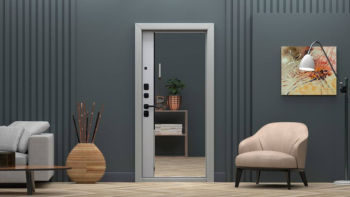 Обзор входной двери с зеркалом. Модель Ньюкасл от завода АСД