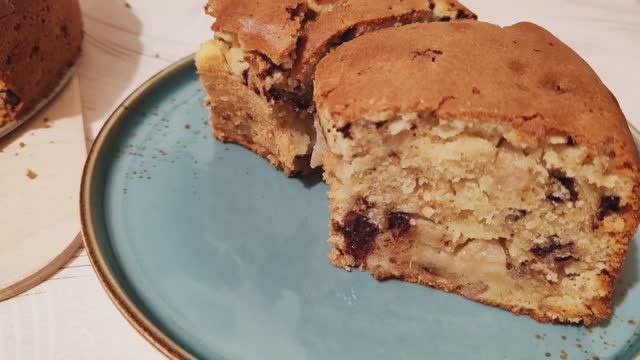 Этот кекс на кефире с грушами и шоколадом — вкуснее, чем в кофейне