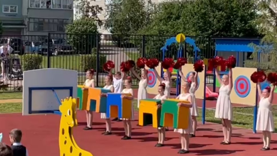 Хореографическая композиция "Маленькая страна  в большой России"