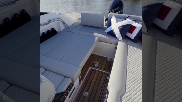 Катер Flipper 700 DC: комфорт бизнес-класса за разумные деньги | Yachts Expert