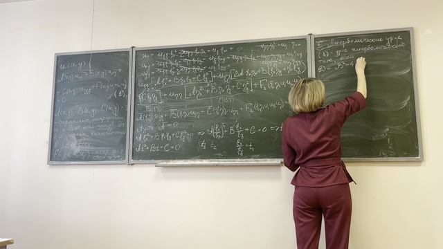 18.09.2025 Третья лекция по дифференциальным уравнениям (приведение д.у.ч.п к каноническому виду)