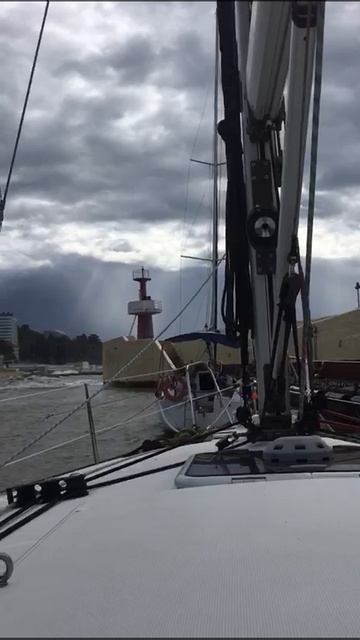 Парусный центр Сочи. Шторм.