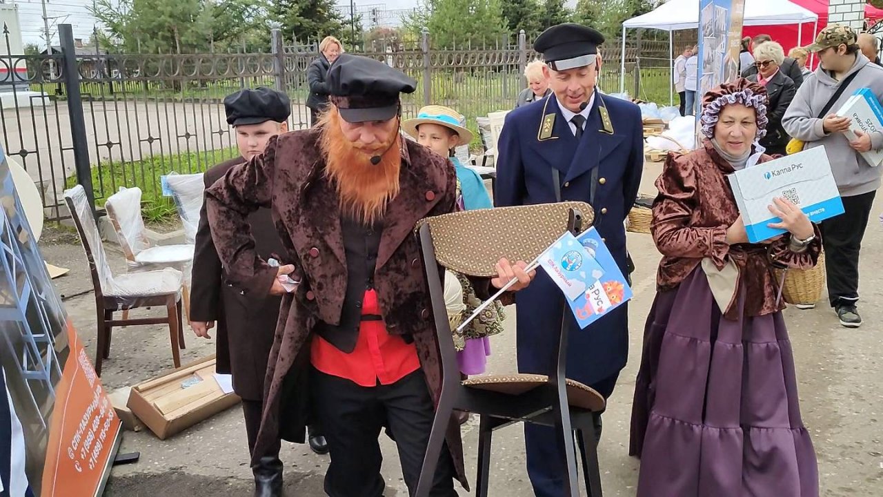 Путешествие семьи Окуловского купца из 19 века в 21 век