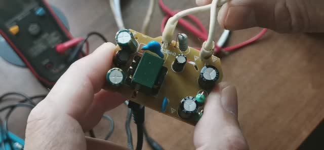 Ремонт блока питания тв приставки 5в