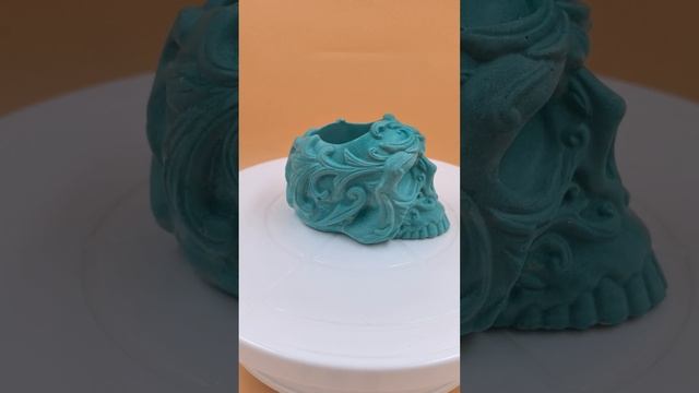 ПОДСВЕЧНИК ИЗ ГИПСА В ВИДЕ ЧЕРЕПА