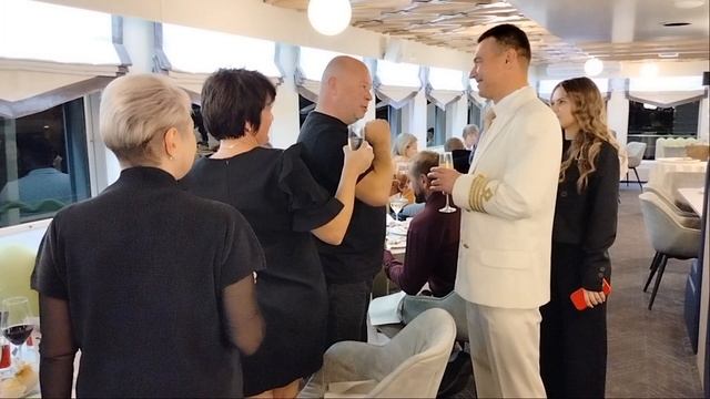 капитанский ужин на теплоходе "Нижний Новгород"