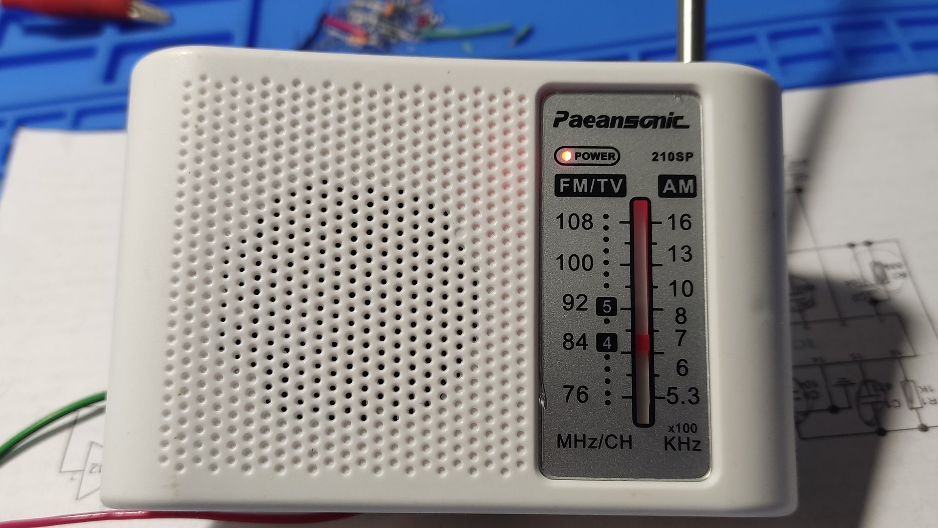 2 серия. Приемник на CD 9088  работает как надо.