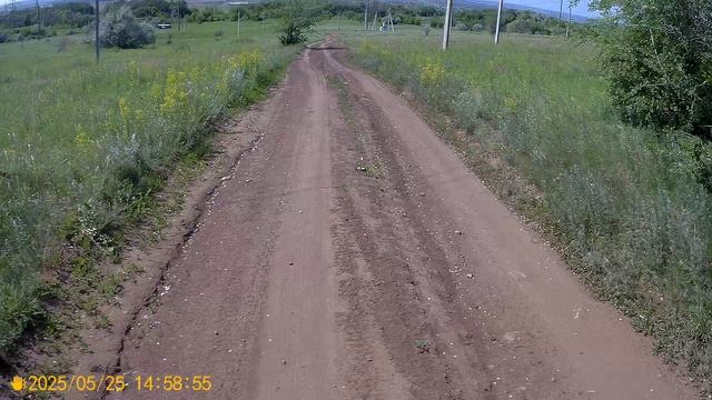 Проверяем на стабилизацию камеру SJ CAM 5000 Elite при беге со склона пешком весной в 2025 году.