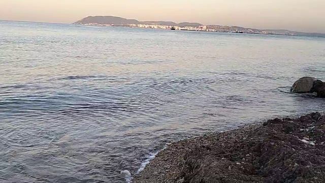 Кабардинка. Чёрное море. Звуки прибоя, утро, восход, ещë прохладно, вода тëплая, ветра нет. 2025 год