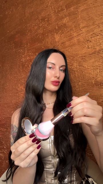 Массовые румяна Mixit