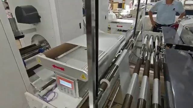 Современная пакетоделательная машина: автоматизация упаковки на вашем производстве