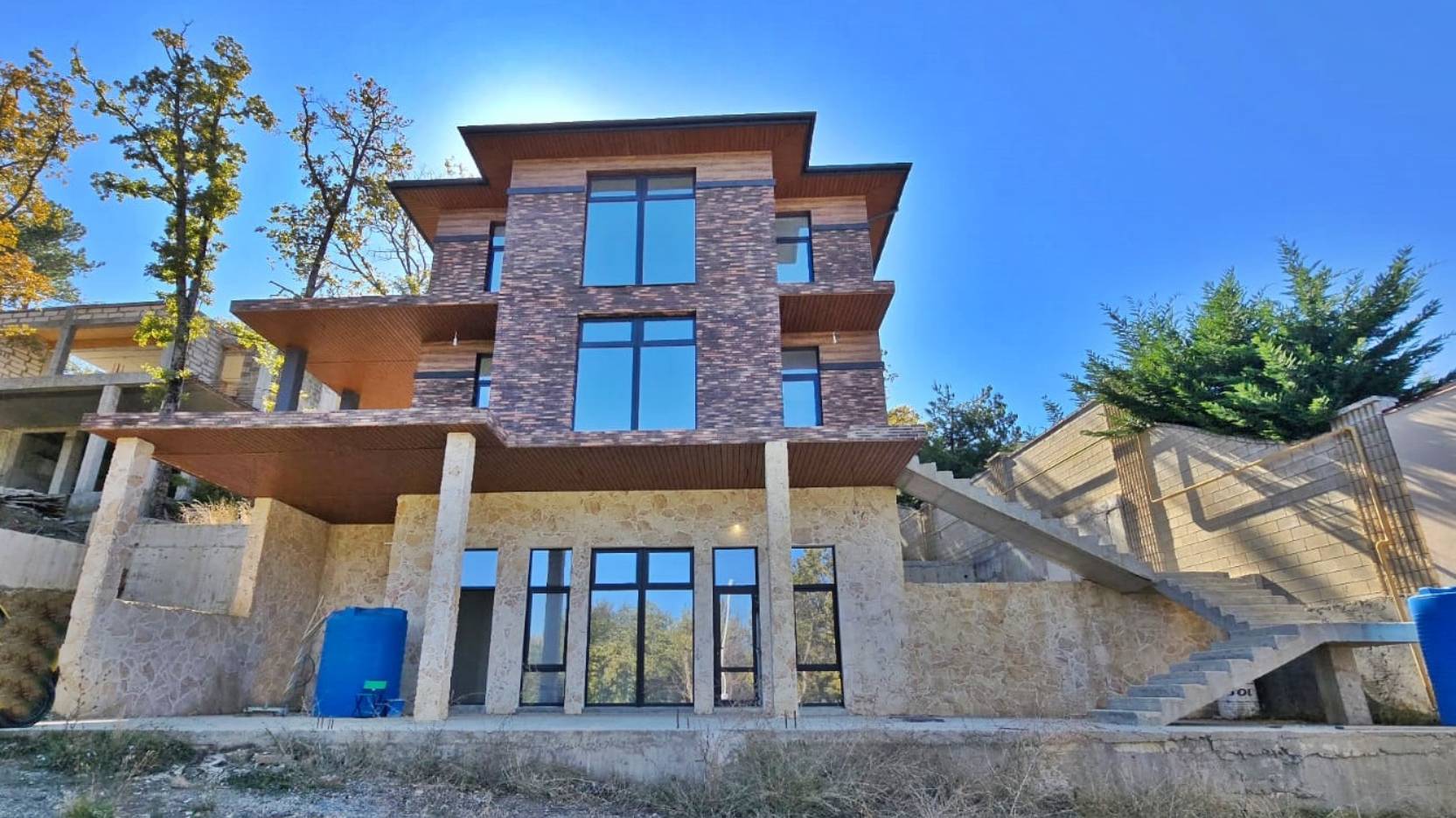 Обзор дома в элитном коттеджном поселке Магоби город Ялта