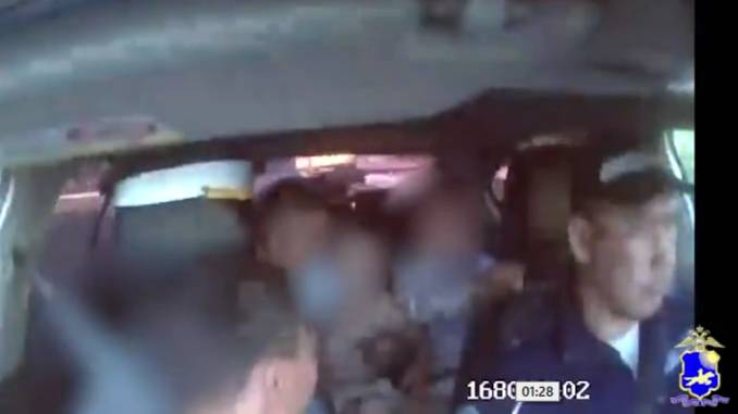 В Кызыле автоинспекторы доставили в больницу двух мальчиков 10 и 13 лет, получивших серьёзные ожоги