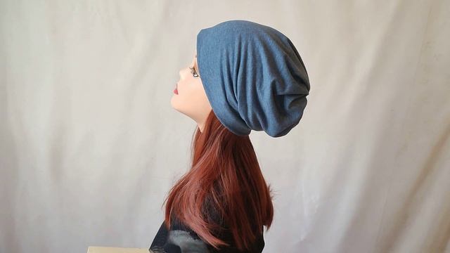 Демисезонная двухслойная шапочка Бини с ТРЕССАМИ (волосами) из утепленного хб трикотажа Футер