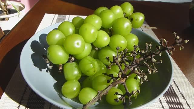 Китайский виноград: зелёный, плотный и с характером