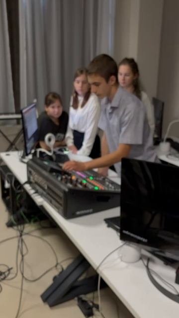 Работа с микшерным пультом | ШКИ Ростов-на-Дону