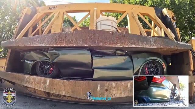 уничтожение автомобиля стоимостью 100 тысяч долларов #short