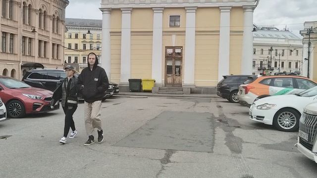 С Думской вообще что-то не то, Санкт-Петербург