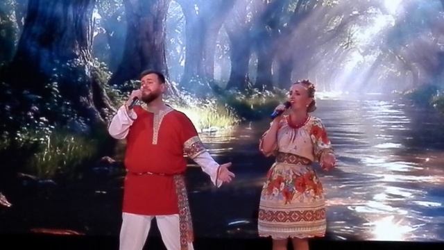 "Над рекою туман": А. Гладков и О. Шуткина (солисты ансамбля "Зарница"), г. Анапа, 23.09.2025