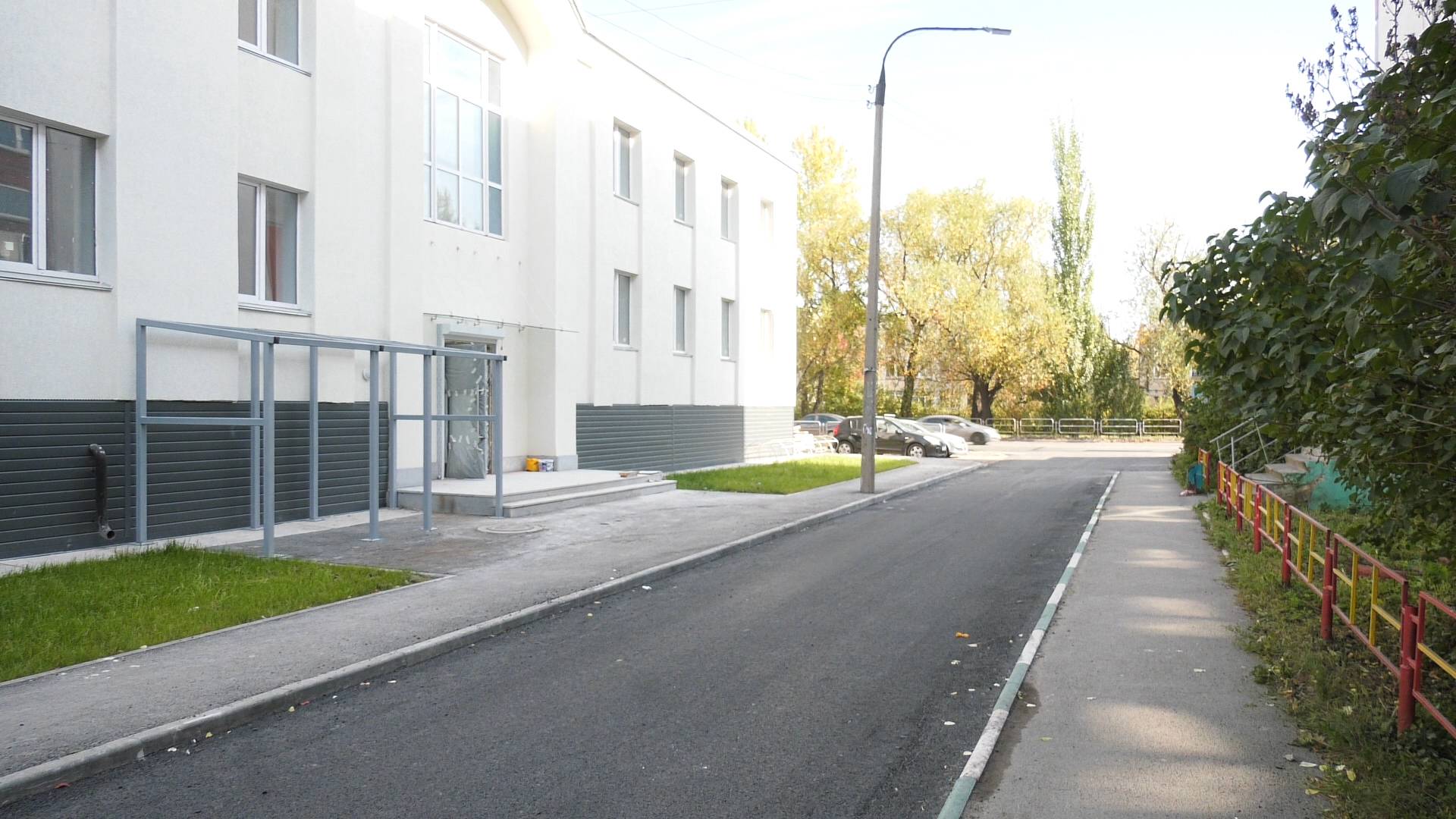 Отремонтирован еще один междворный проезд