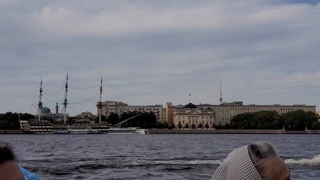 2025.09.12. В Петрограде городе над речкою над Невой стоял Зимний дворец