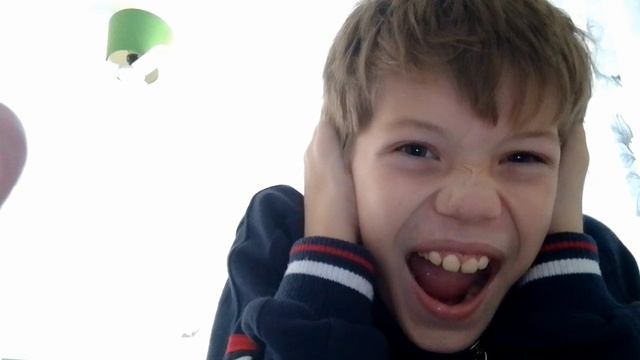 постирал игрушку бетмана в стиральной машине