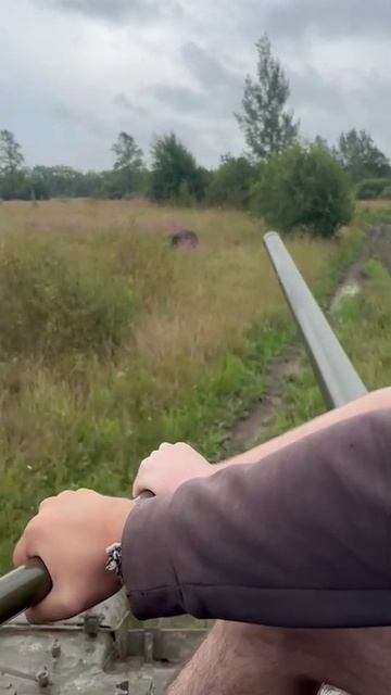 Катание на танке возле Санкт-Петербурга: Экстремальные развлечения Агентства Экстрима АХАА