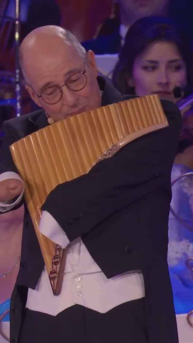 Самая красивая песня, которую вы услышите сегодня! («Across The Stars» Мишеля Тирабоско)