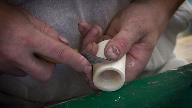 Резьба по кости