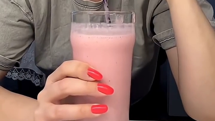 Супер вкусный КОКТЕЙЛЬ на диете...🍸🍓😋