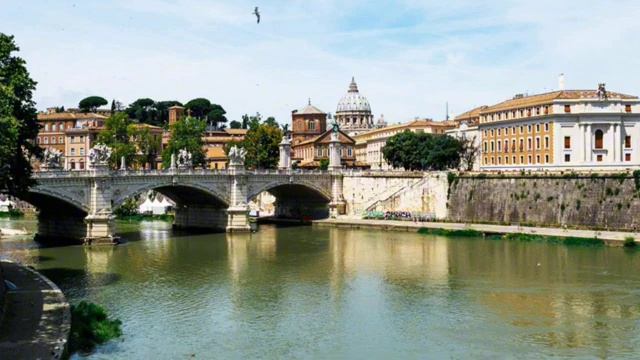 Римская прогулка, 16 глава книги Олега Жиганкова Римский лабиринт