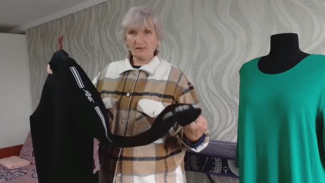 Сшила костюм из футера с начесом, футболку и ночнушку.