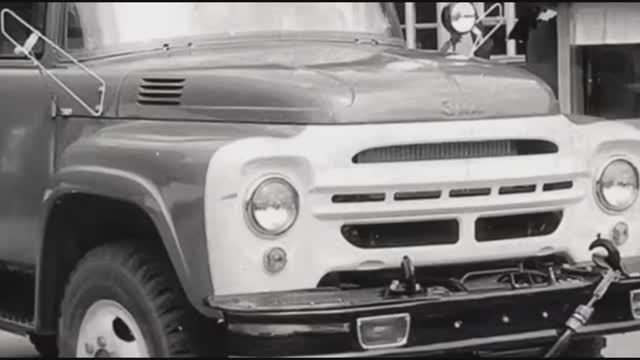 грузовики для севера из СССР .чать2..Простая, мощная, устойчивая русская техника.