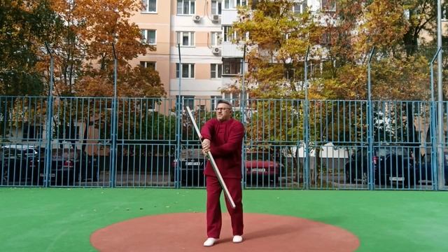 Разминка со стальным кнутом Цинь Цюн (2)