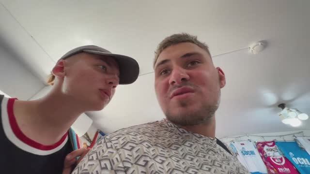 leva2k лезет в трусы Enzzai #шок