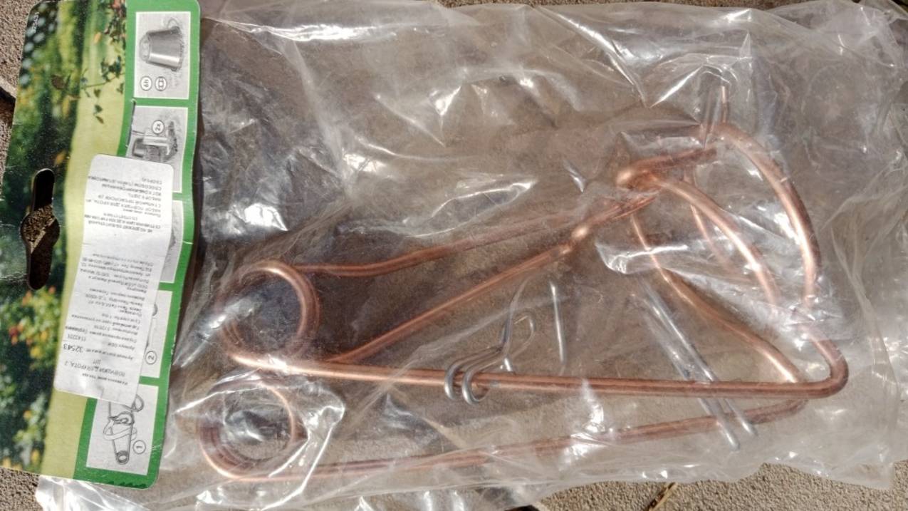 Кроты на даче - применяйте кротоловку!