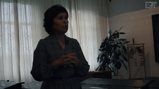 О том, где и как учился Шукшин, за какой партой сидел. В школе в селе Сростки Алтайского края