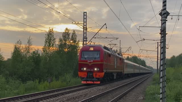 Электровоз ЭП2К-388, перегон Заневский Пост-II - Манушкино