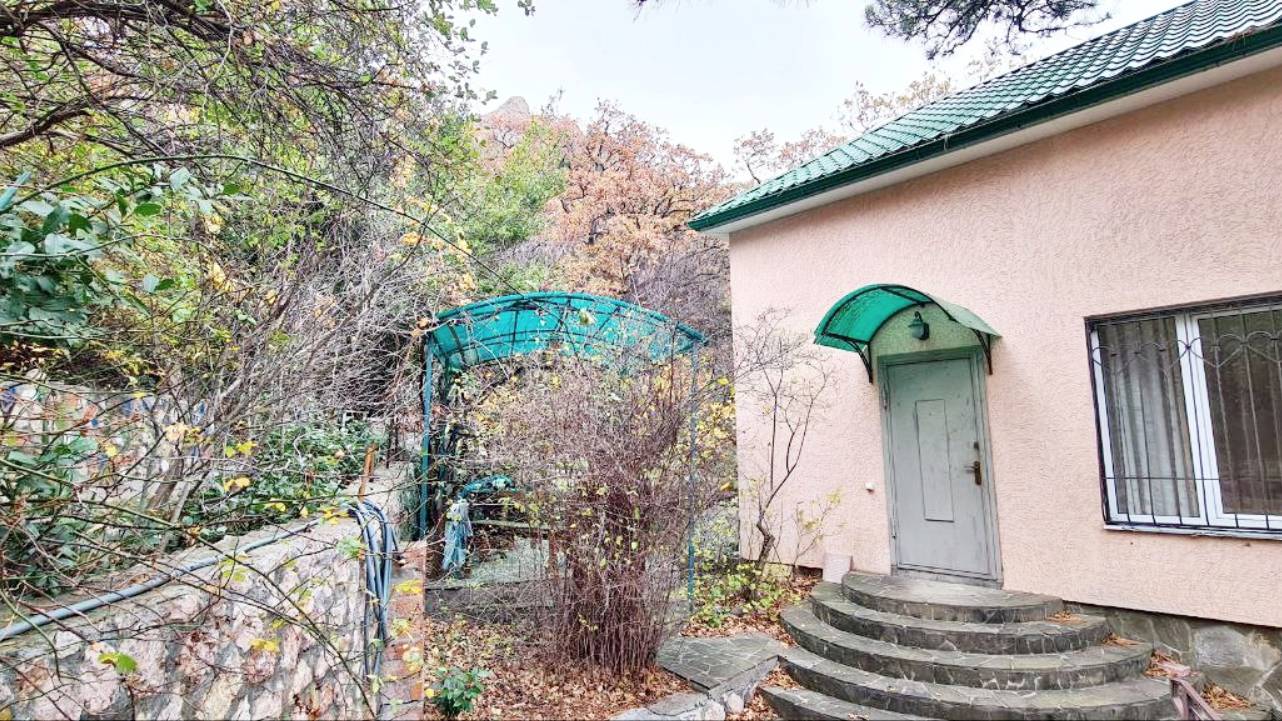 Обзор дома на продажу пгт Санаторное город Ялта