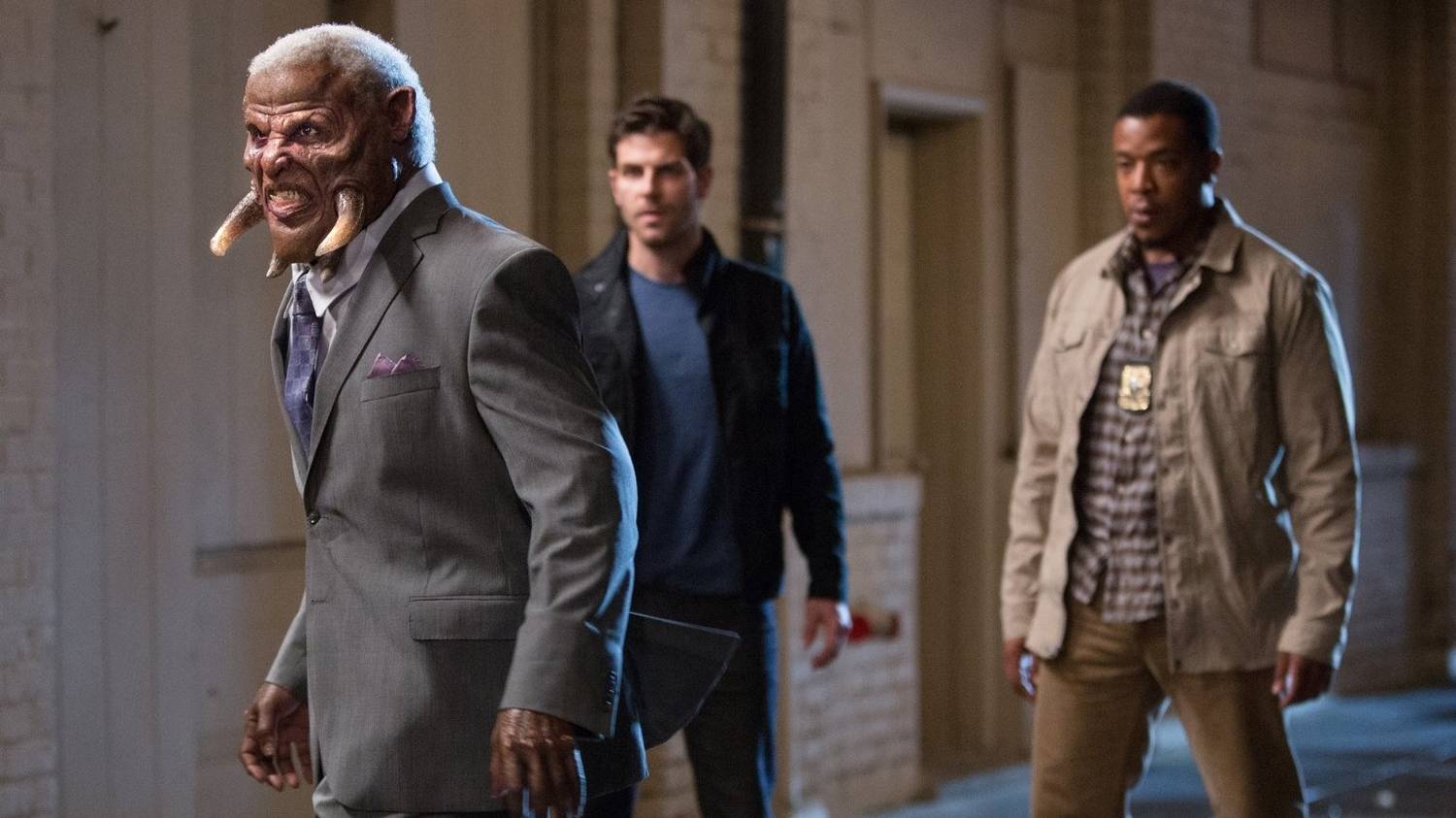 Гримм - 2 сезон 7 серия «Бутылочный чертенок» / Grimm