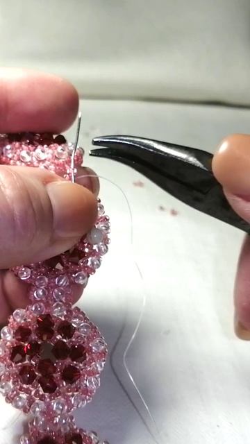 Как удалить лишнюю бисеринку, не повредив леску (44)