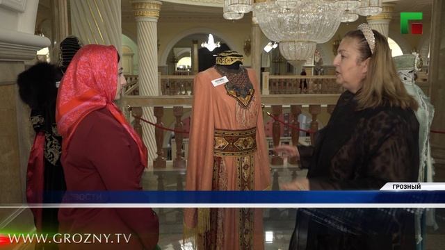 В Грозном открылась выставка известной художницы, искусствоведа Лиры Рамазановой