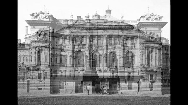 Театральная площадь