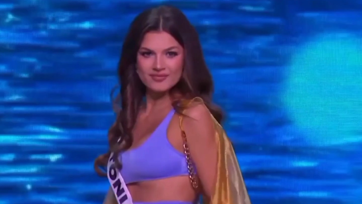 Эстония Мисс Вселенная 2024 (73) Дефиле в купальнике Estonia Valeria Vasilieva Miss Universe 2024